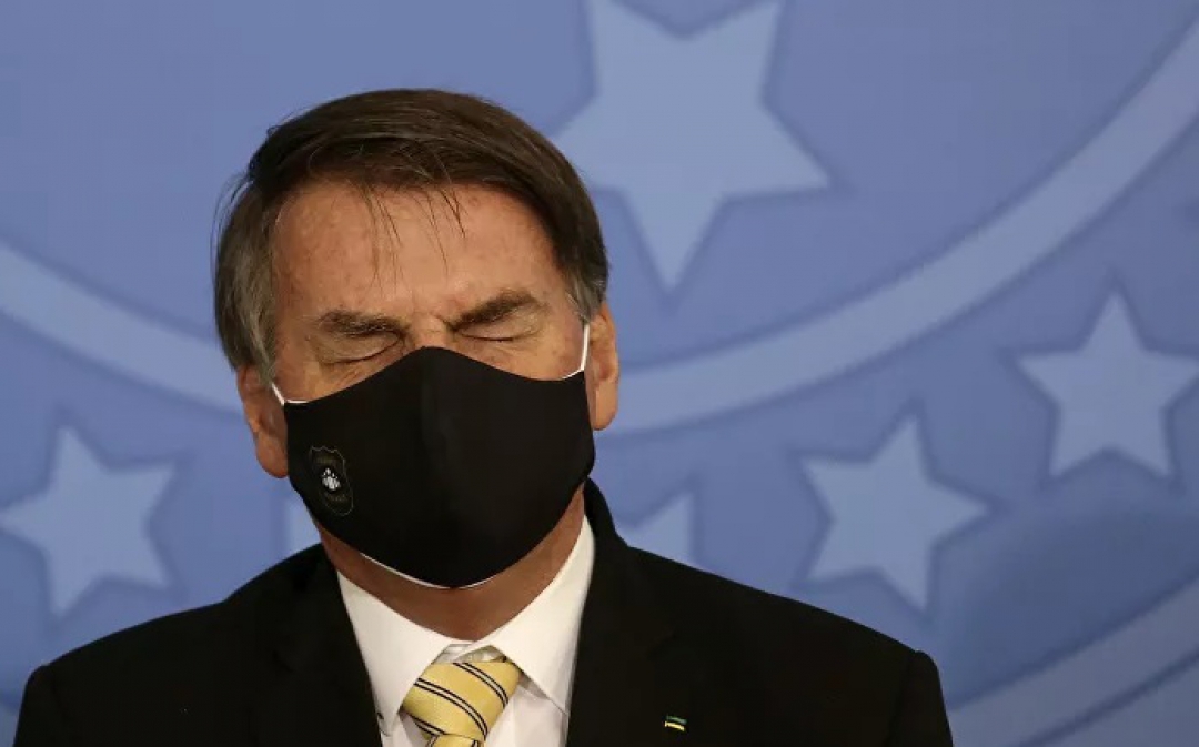 Terceiro teste para Covid-19 de Jair Bolsonaro dá positivo - Política